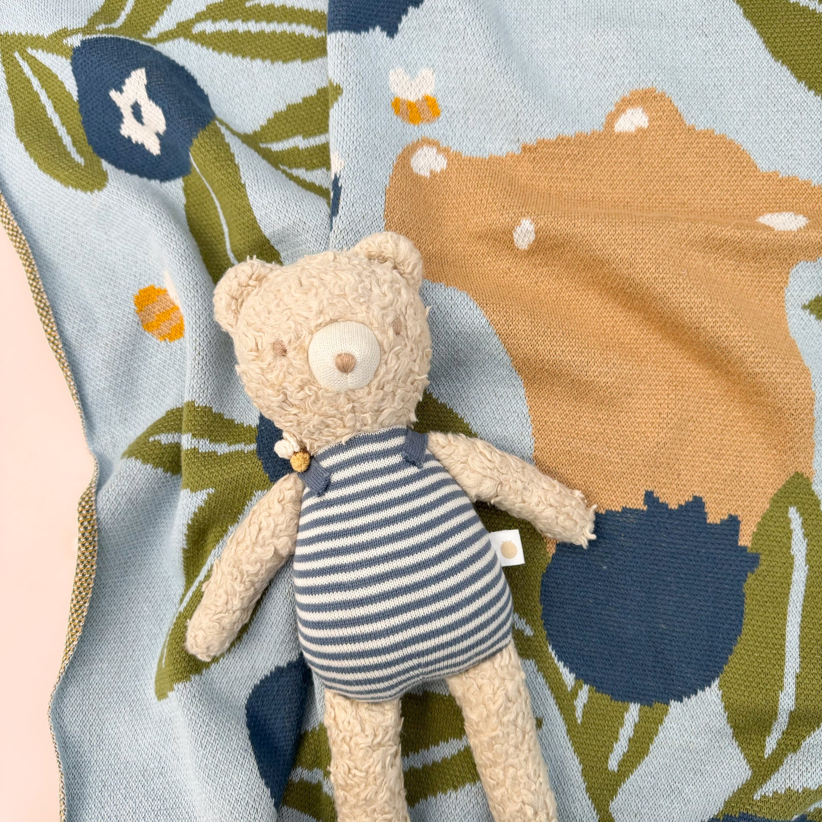 Blueberry Bear Bee Blanket | Organic Cotton – The Blueberry Hill
